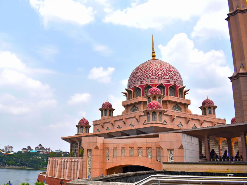 The pink mosque | Smithsonian Photo Contest | Smithsonian Magazine