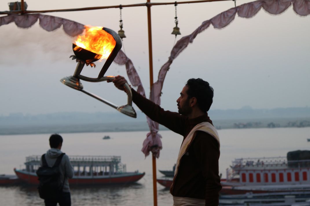 Worshipping Fire | Smithsonian Photo Contest | Smithsonian Magazine