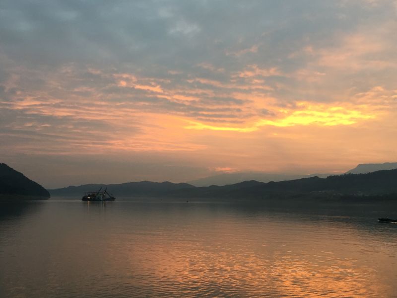 Yangtze River Sunset | Smithsonian Photo Contest | Smithsonian Magazine