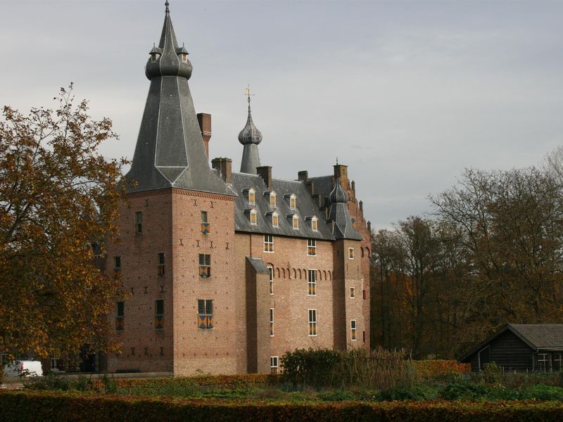 Doorwerth Castle - A medieval castle situated on the river Rhine near ...