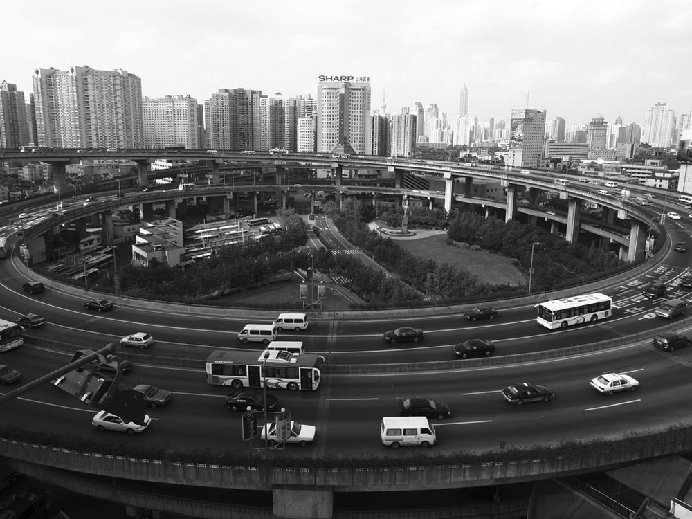 roundabout Shanghai | Smithsonian Photo Contest | Smithsonian Magazine