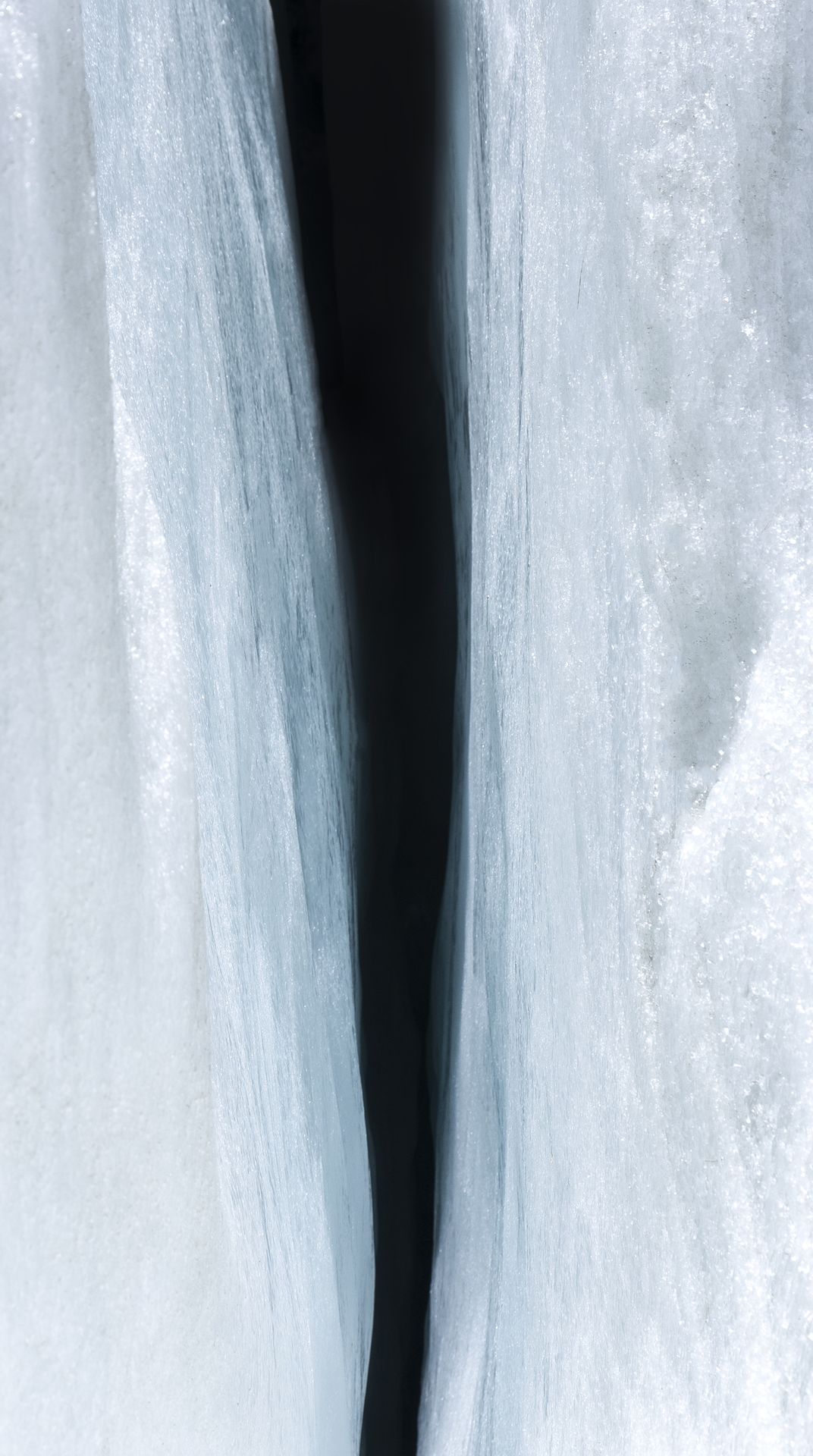 Icy Abyss | Smithsonian Photo Contest | Smithsonian Magazine