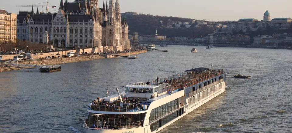 AmaViola | Smithsonian Journeys