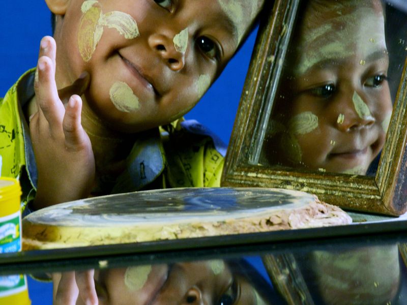 Myanmar's makeup | Smithsonian Photo Contest | Smithsonian Magazine