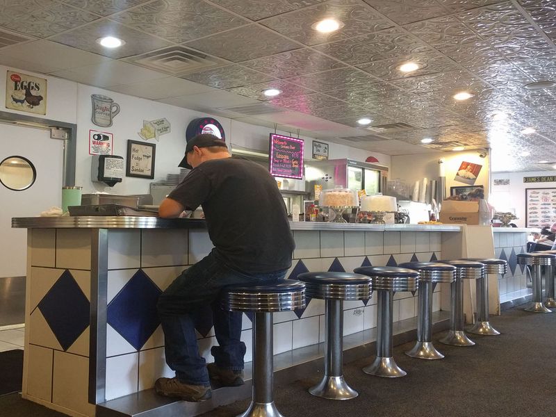 at the all-night diner | Smithsonian Photo Contest | Smithsonian Magazine