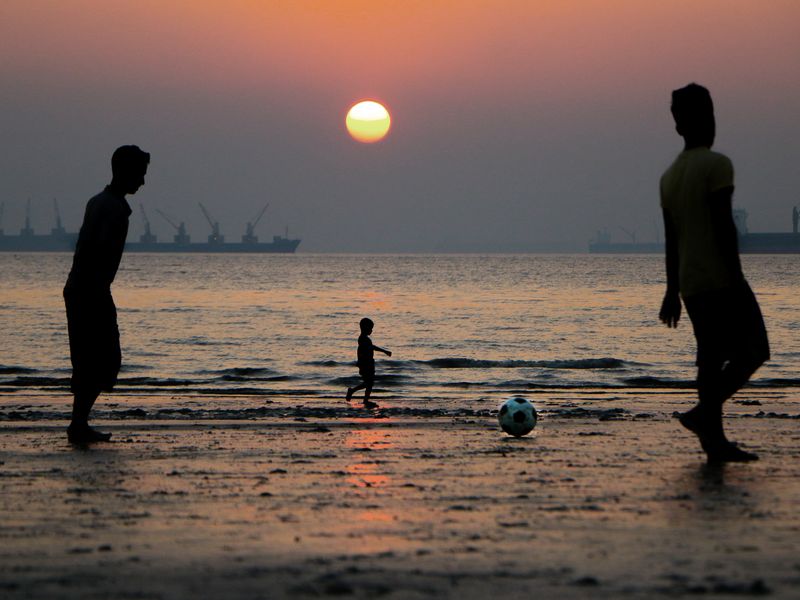 Different Angle of Life | Smithsonian Photo Contest | Smithsonian Magazine