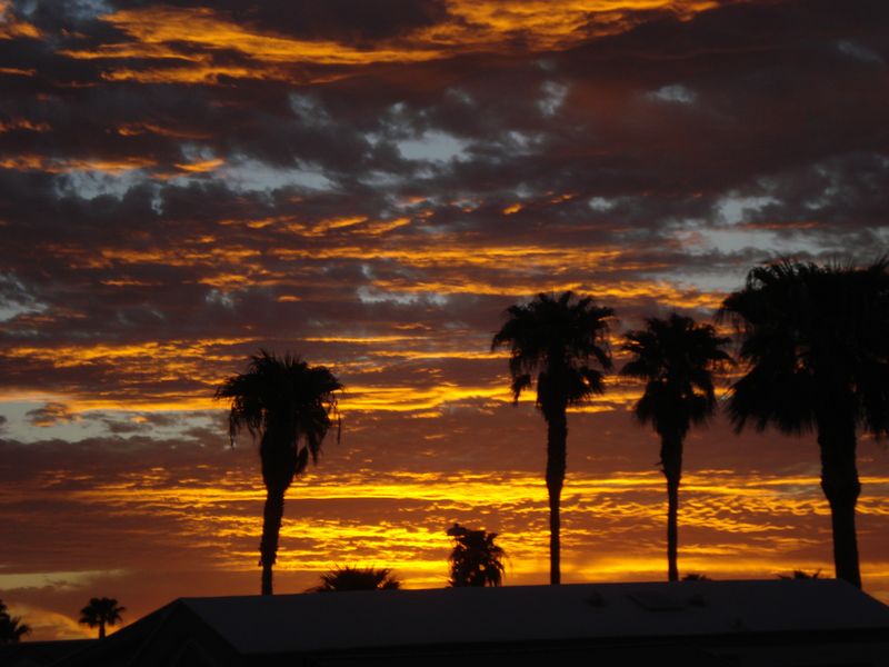Watching The sunrise in Yuma Arizona | Smithsonian Photo Contest ...