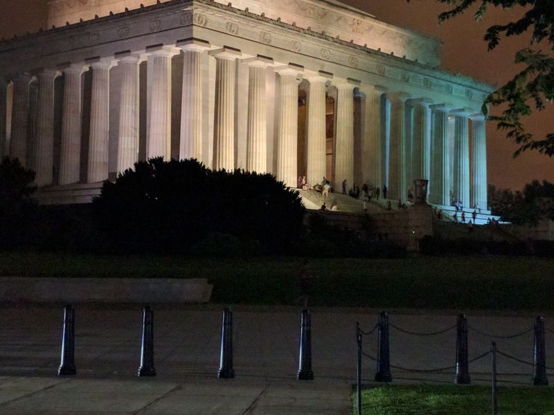 Lincoln Memorial at Night | Smithsonian Photo Contest | Smithsonian ...