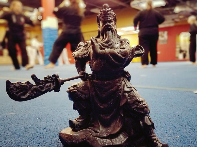 General Kwan watches over Kung Fu students | Smithsonian Photo Contest ...