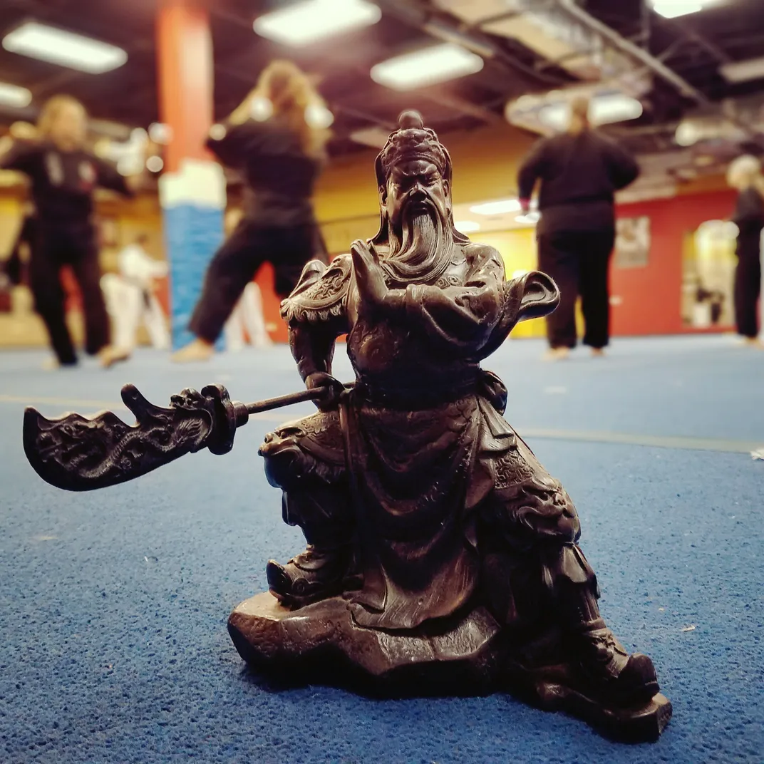 General Kwan watches over Kung Fu students | Smithsonian Photo Contest ...