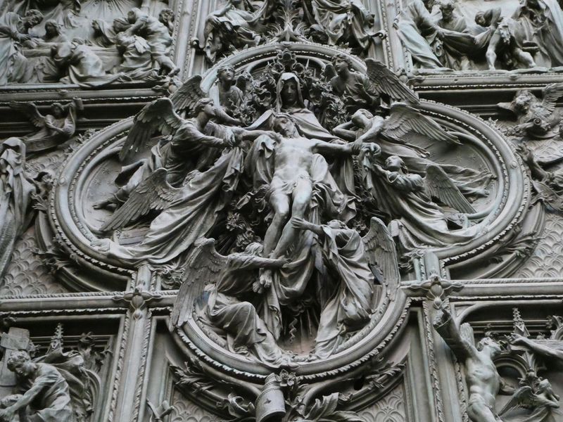 Intricate Relief on The Gothic Duomo in Milan, Italy | Smithsonian ...