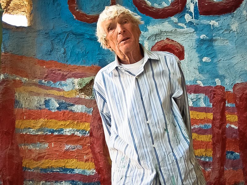 Leonard Knight The artist Leonard Knight inside of his creation named ...