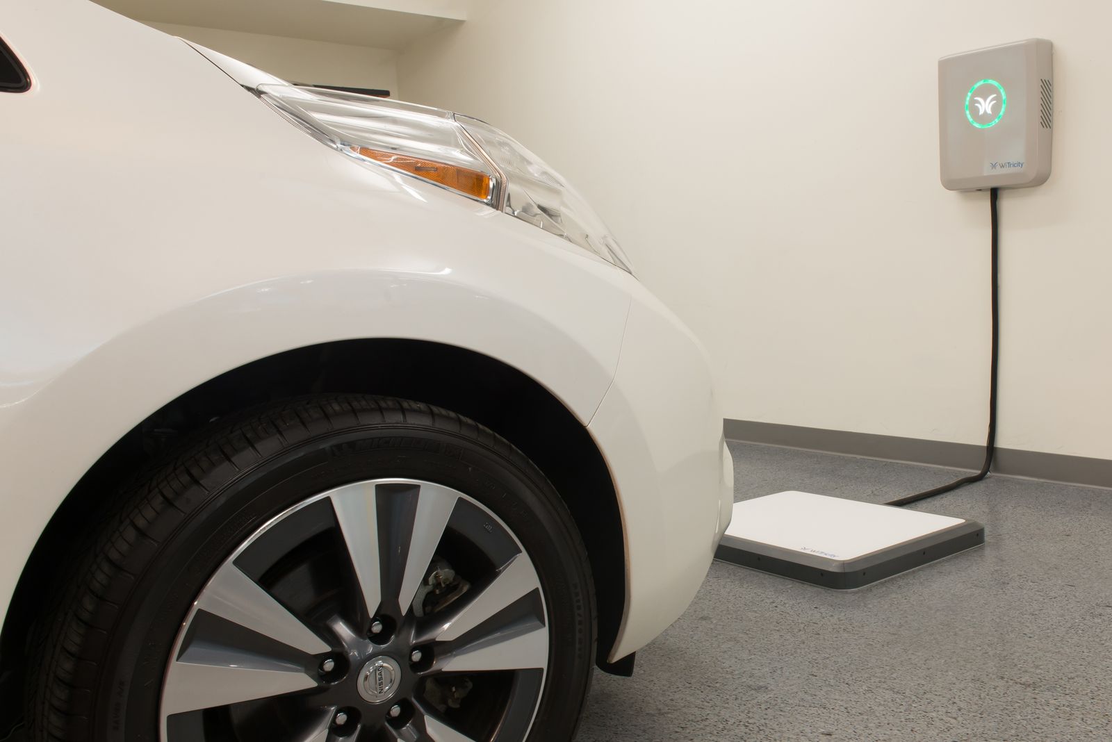 Is Wireless Charging for Cars Finally Here? | Smithsonian