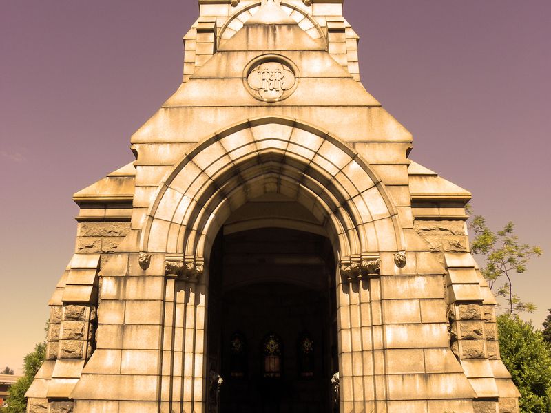 Mausoleum at Historic Oakland Cemetery - Atlanta, GA | Smithsonian ...