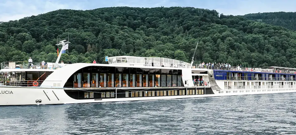 AmaLucia | Smithsonian Journeys