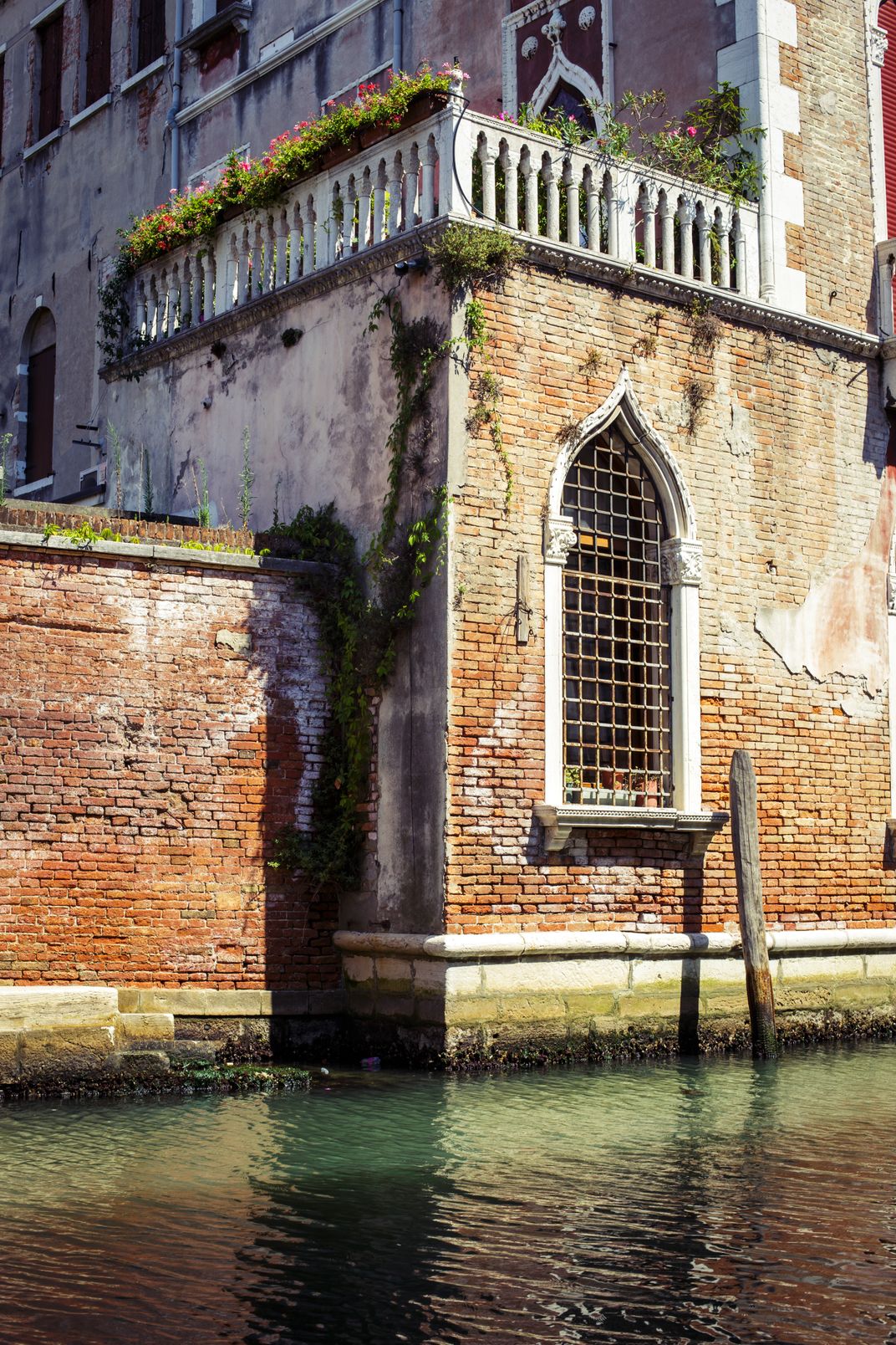 Crumbling brick wall in Venice | Smithsonian Photo Contest ...