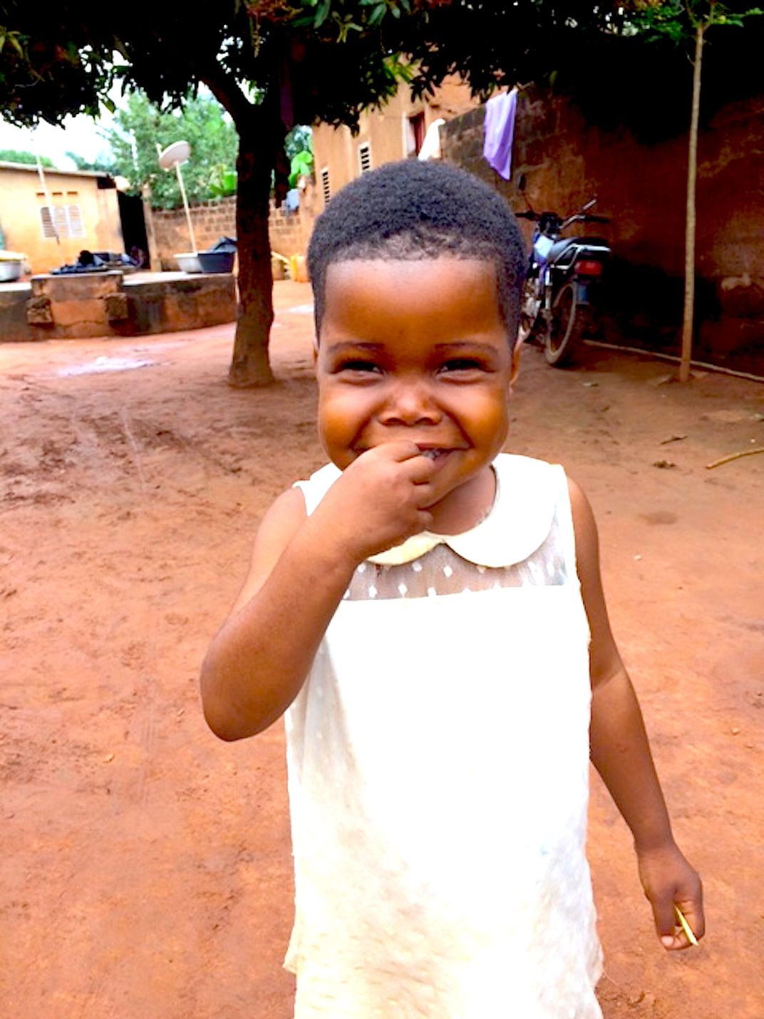 The most beautiful, genuinely happy greeting from a village girl in ...