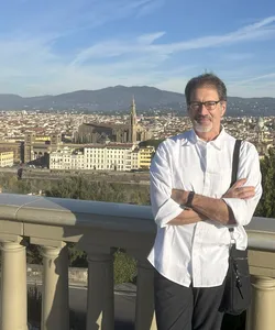 Andrew Becker | Smithsonian Journeys Expert | Smithsonian Journeys