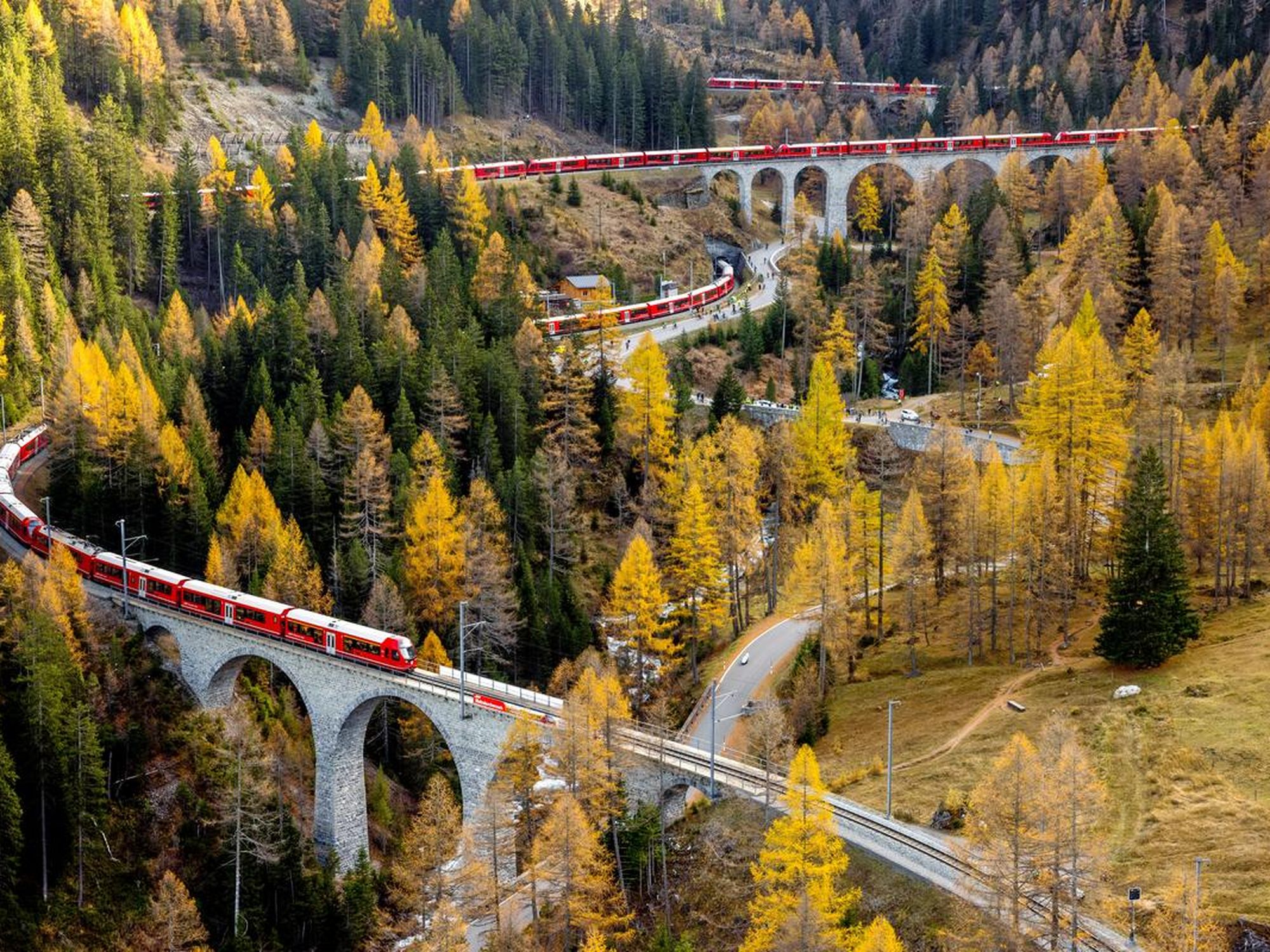 This Record-Breaking Passenger Train Is Over a Mile Long