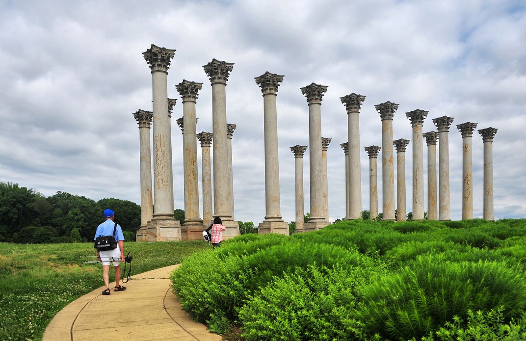 The National Columns at U.S. National Arboretum | Smithsonian Photo ...