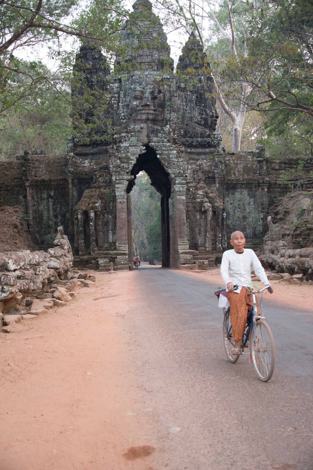 A Gate at Angkor Thom | Smithsonian Photo Contest | Smithsonian Magazine