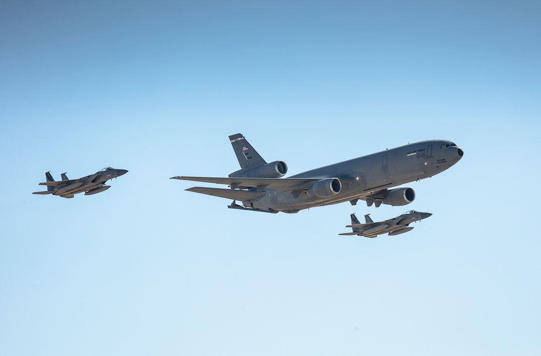 Air Crews Remember the Reliable KC-10 With Affection | Smithsonian ...