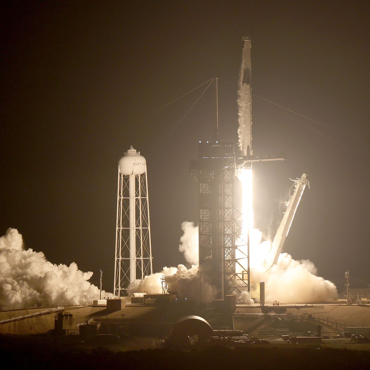 rocket launch space station