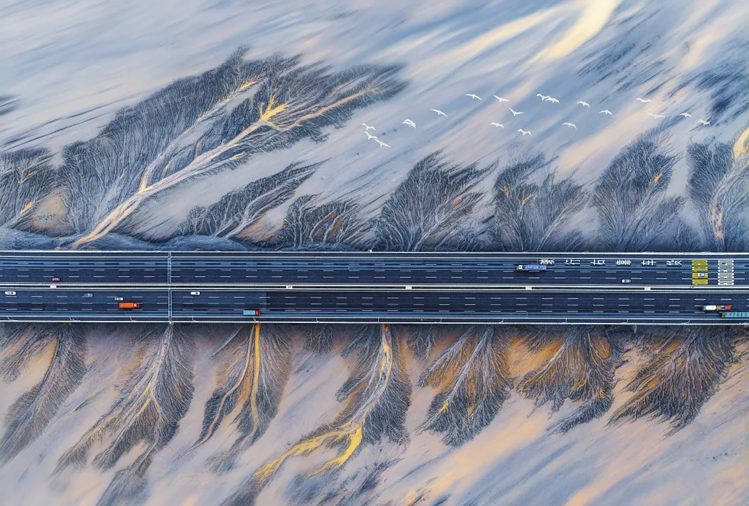 《Jia Sha Bridge》 | Smithsonian Photo Contest | Smithsonian Magazine