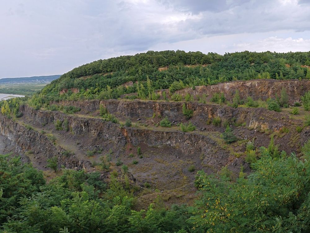 Stone Tools Found in Ukraine May Be the Oldest Evidence of Early Humans ...