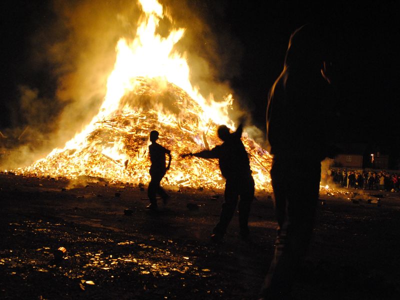 The city is on fire | Smithsonian Photo Contest | Smithsonian Magazine