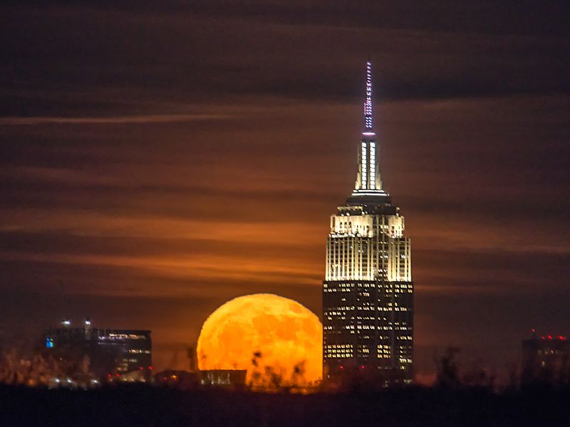 Full Moon & Empire State Building | Smithsonian Photo Contest ...