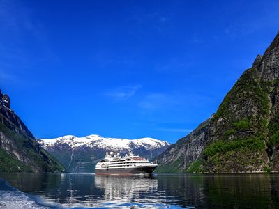 Home | Smithsonian Journeys