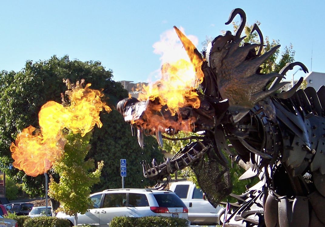 Dragon Fire This dragon took the artist 30 years to build. It was on ...