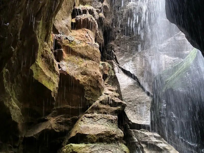 Cave Hiking | Smithsonian Photo Contest | Smithsonian Magazine