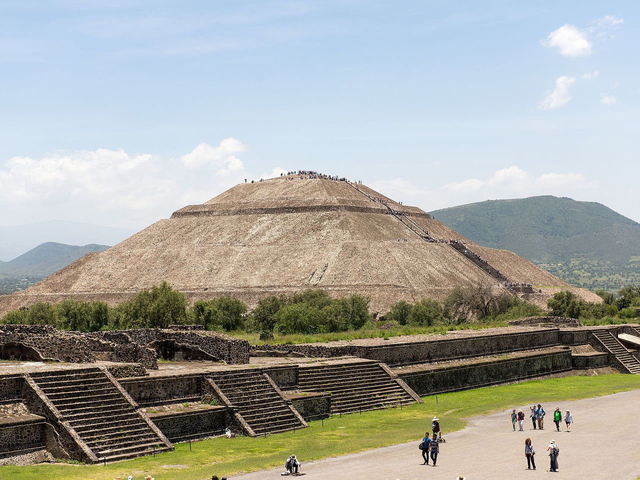 Ancient Aztec Pyramids