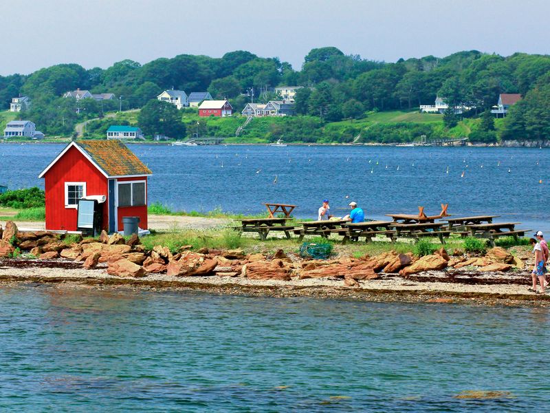 Little red shack | Smithsonian Photo Contest | Smithsonian Magazine