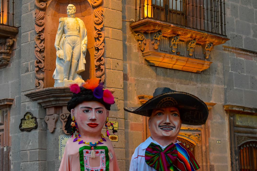 Frida Kahlo and José Alfredo Jimenez | Smithsonian Photo Contest ...
