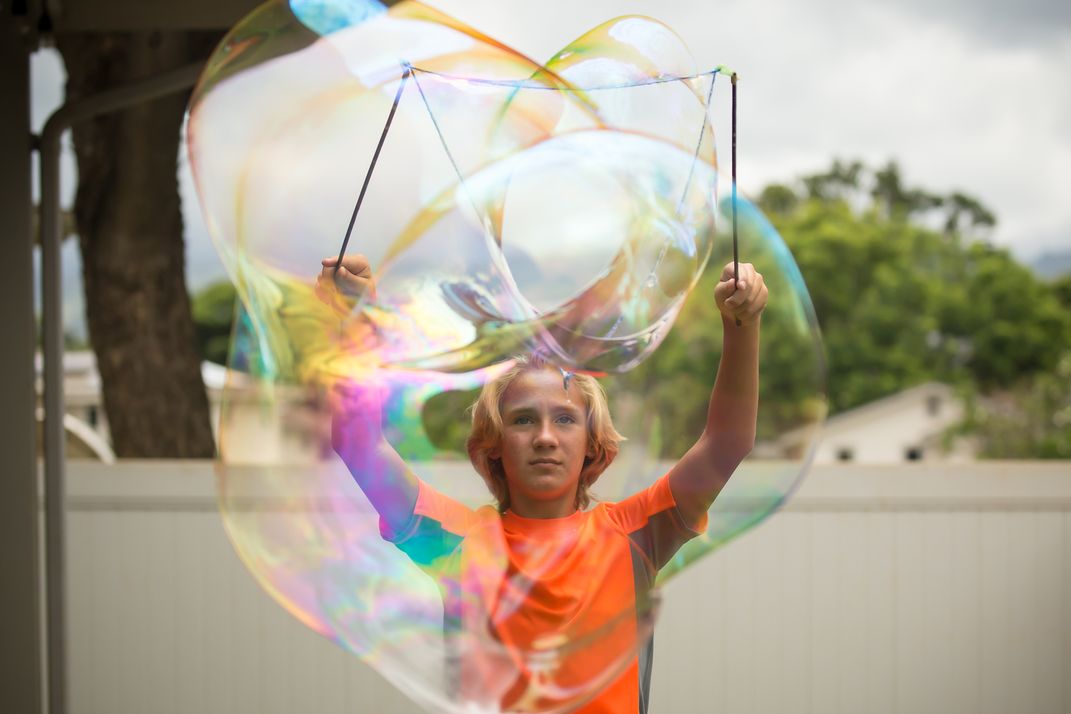 Backyard Bubbles | Smithsonian Photo Contest | Smithsonian Magazine
