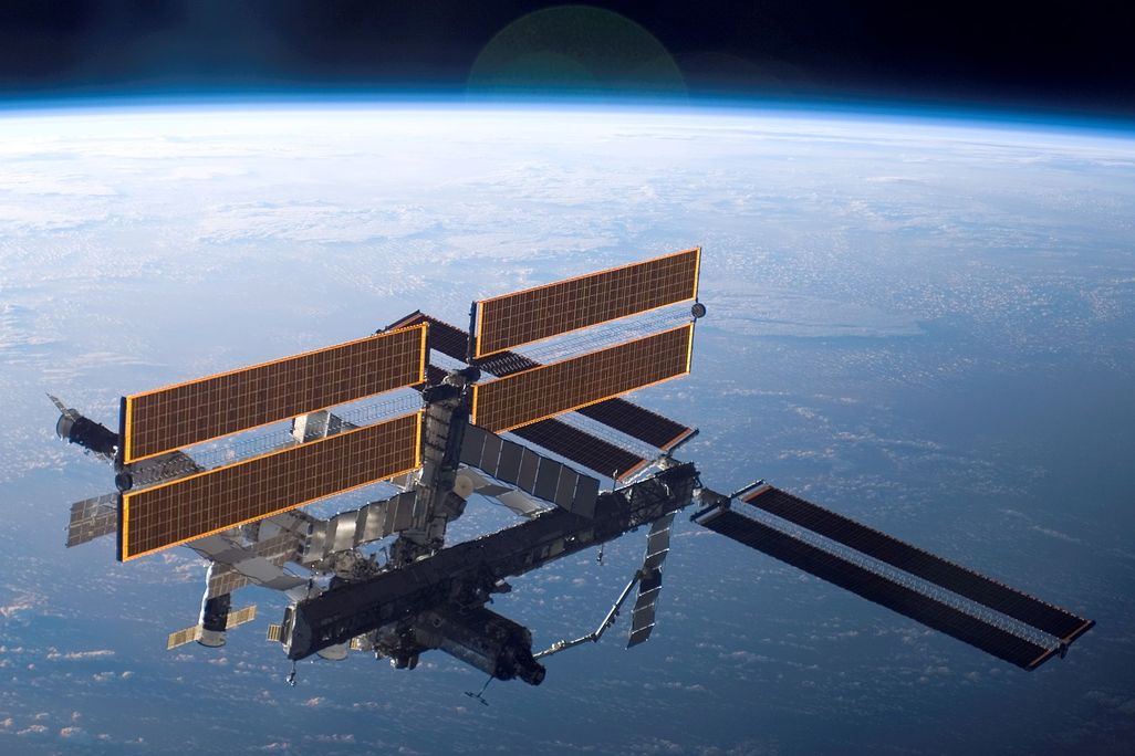 Alien Space Station