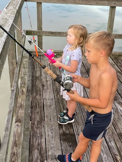 Brother and sister challenge | Smithsonian Photo Contest | Smithsonian ...