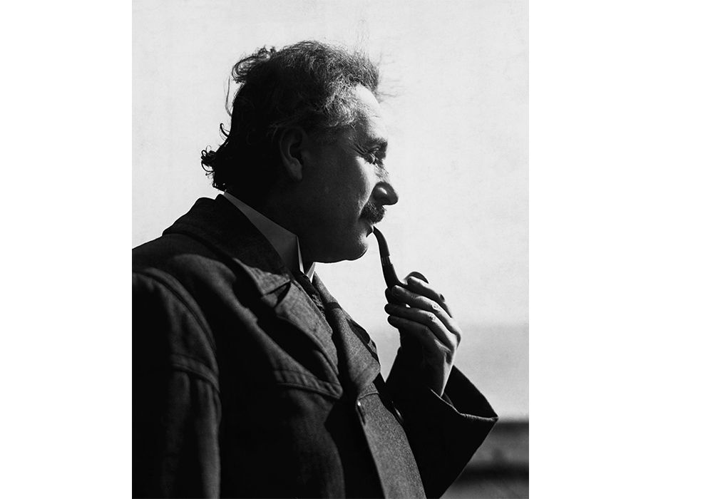 albert einstein smoking