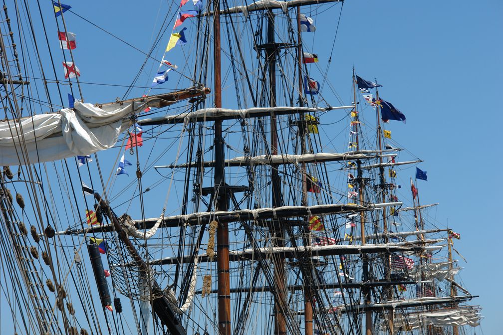 The Tall Ships make a stop at the Port of Cleveland. | Smithsonian ...