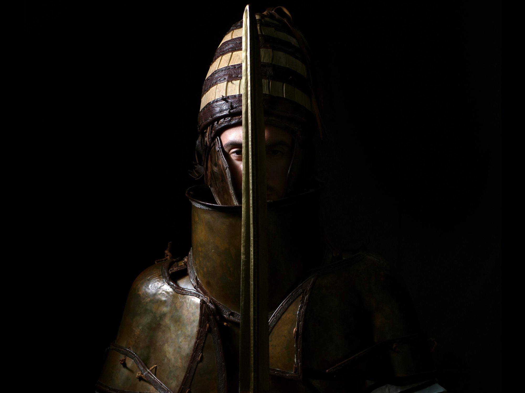Soldiers Put an Ancient Greek Suit of Armor to the Test, and It Passed