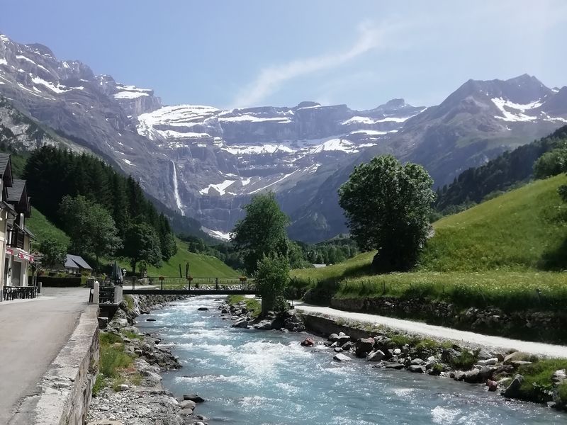 Path to the Pyrenées | Smithsonian Photo Contest | Smithsonian Magazine
