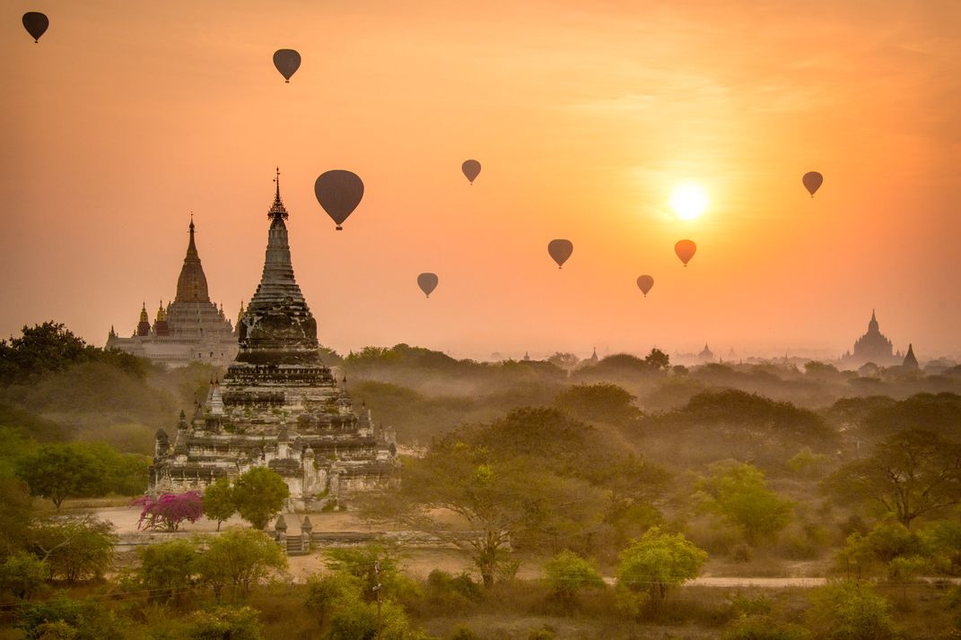 Bagan Balloon Dawn | Smithsonian Photo Contest | Smithsonian Magazine