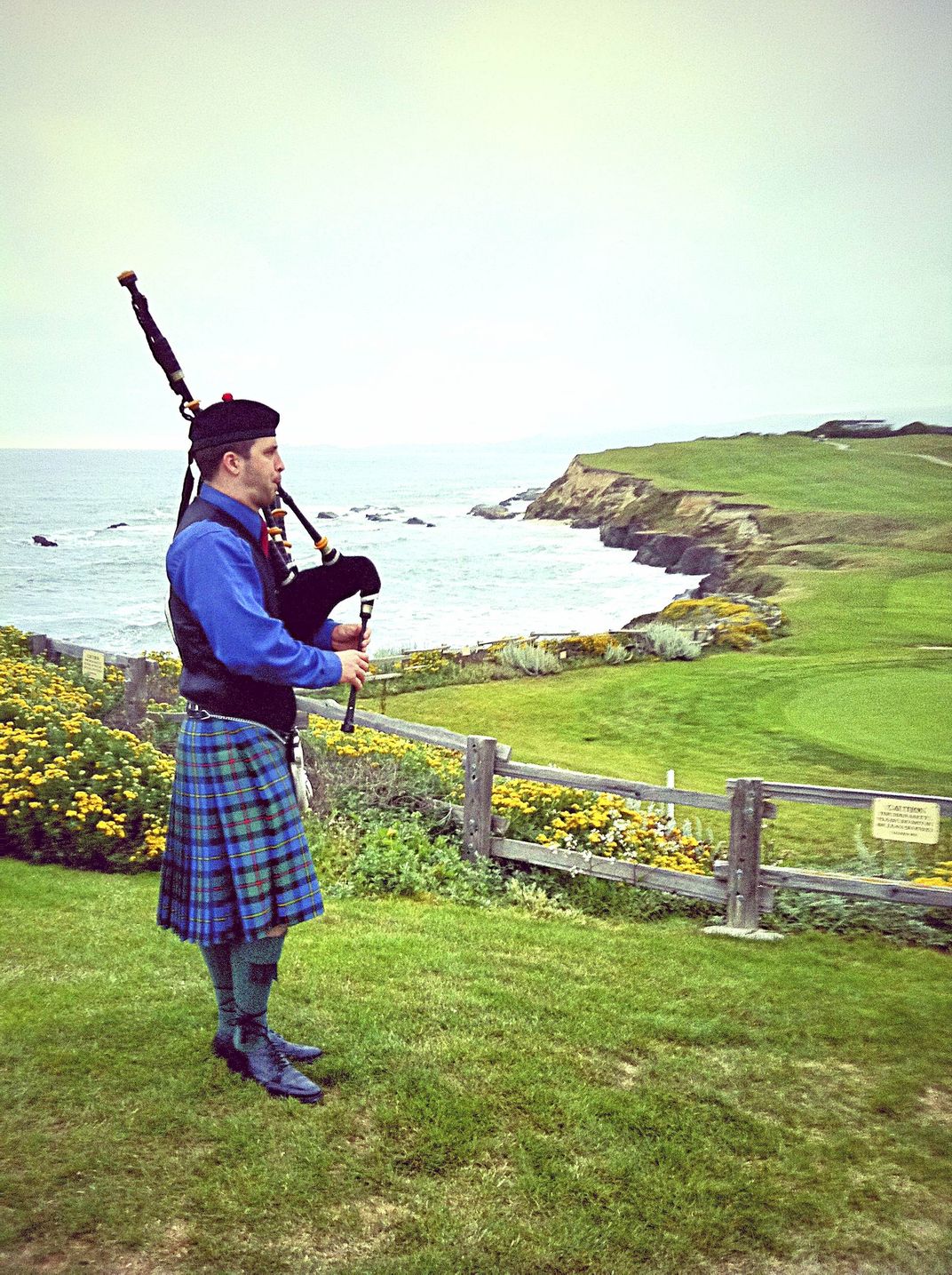 A bagpiper preforms his routine near in Half Moon Bay. | Smithsonian ...