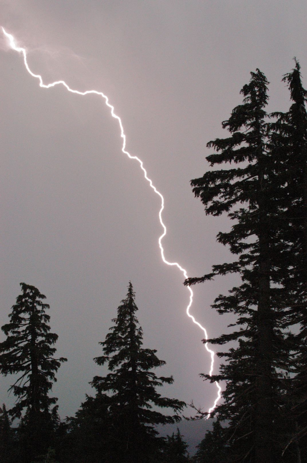 Thunderstorm at Crater Lake National Park | Smithsonian Photo Contest ...
