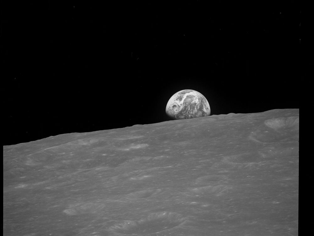 apollo 8 earth