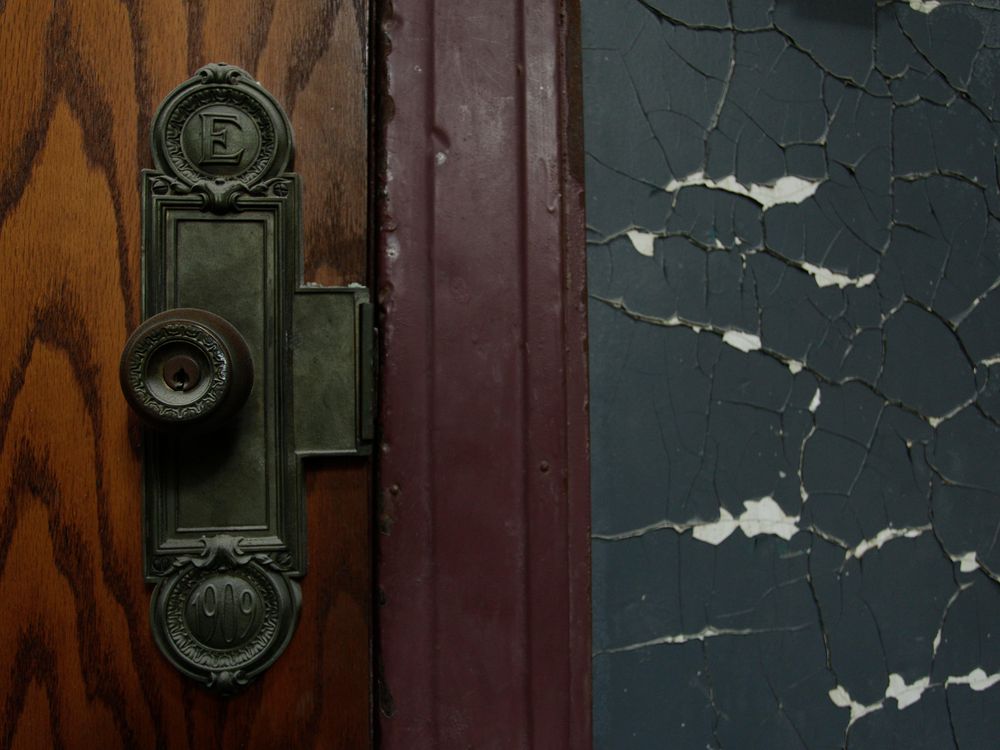 Inside Alabama's Abandoned Buildings