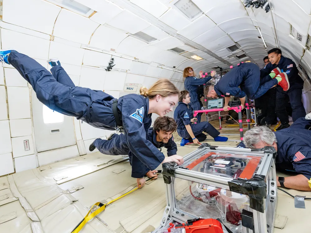 zero gravity spaceship